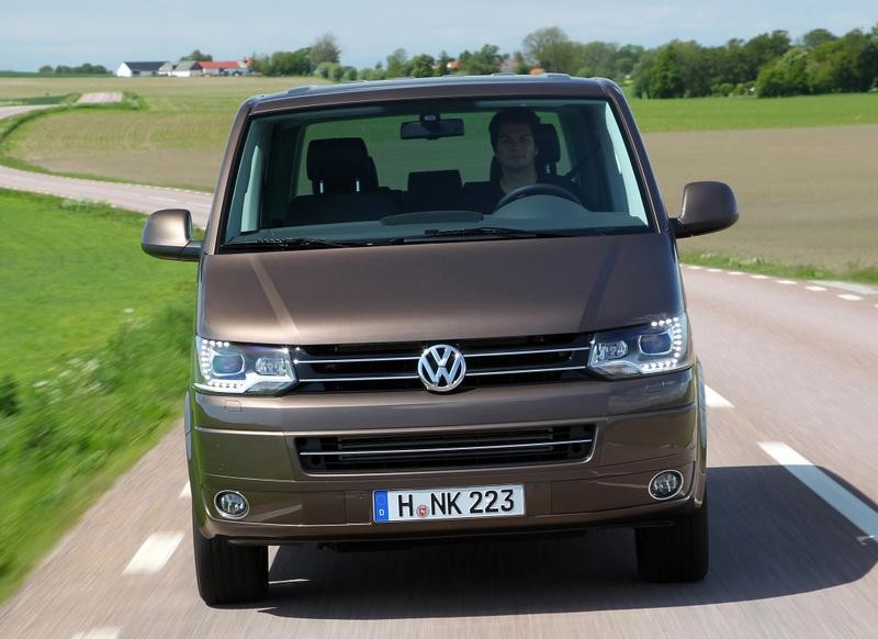 Volkswagen Multivan Minivan / MPV 2010 - reviews, technical data, prices